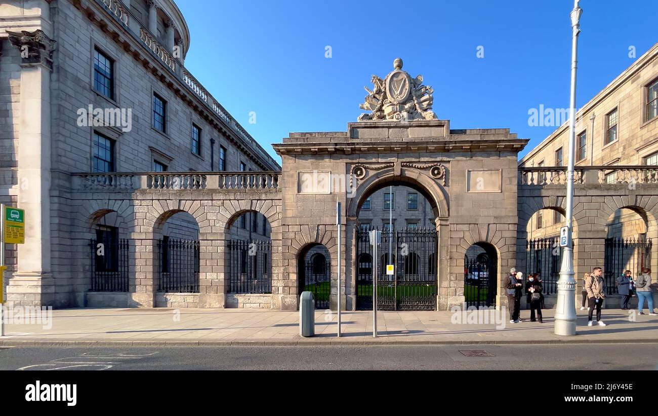 Four Courts in the city center of Dublin - DUBLIN, IRELAND - APRIL 20 ...