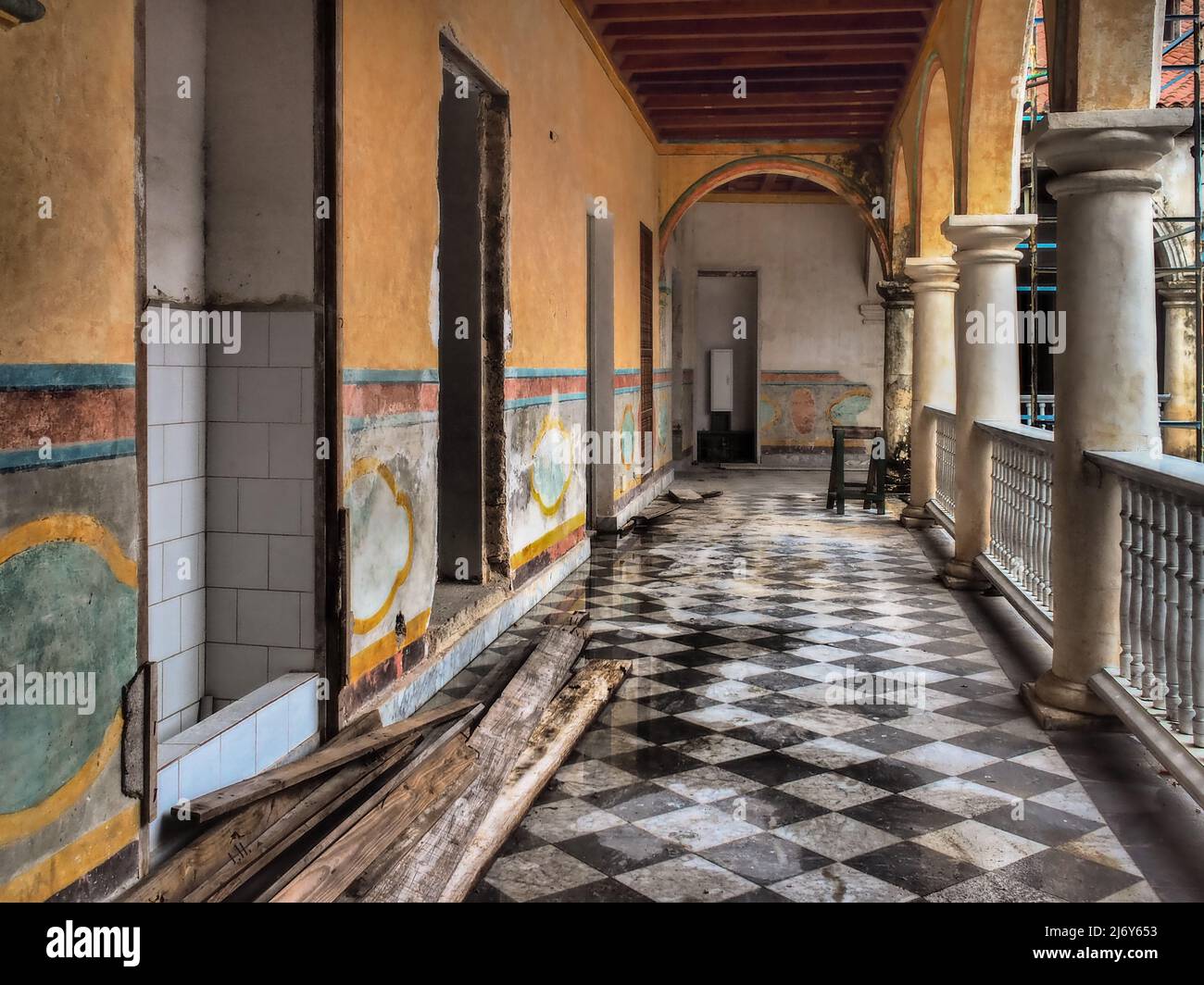 Havana, Cuba - Adandoned building in Havana. This particluar building ...