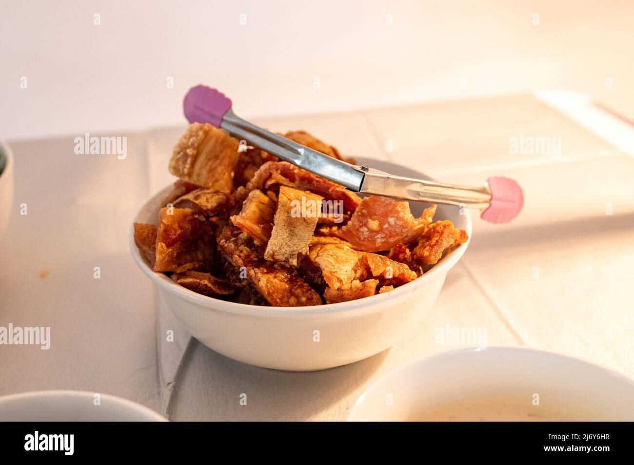 Carving sunday roast hi-res stock photography and images - Alamy