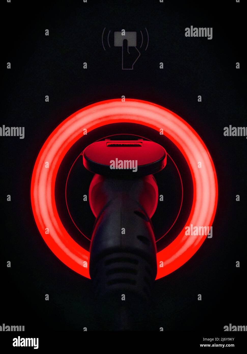 All electric vehicle hi-res stock photography and images - Alamy