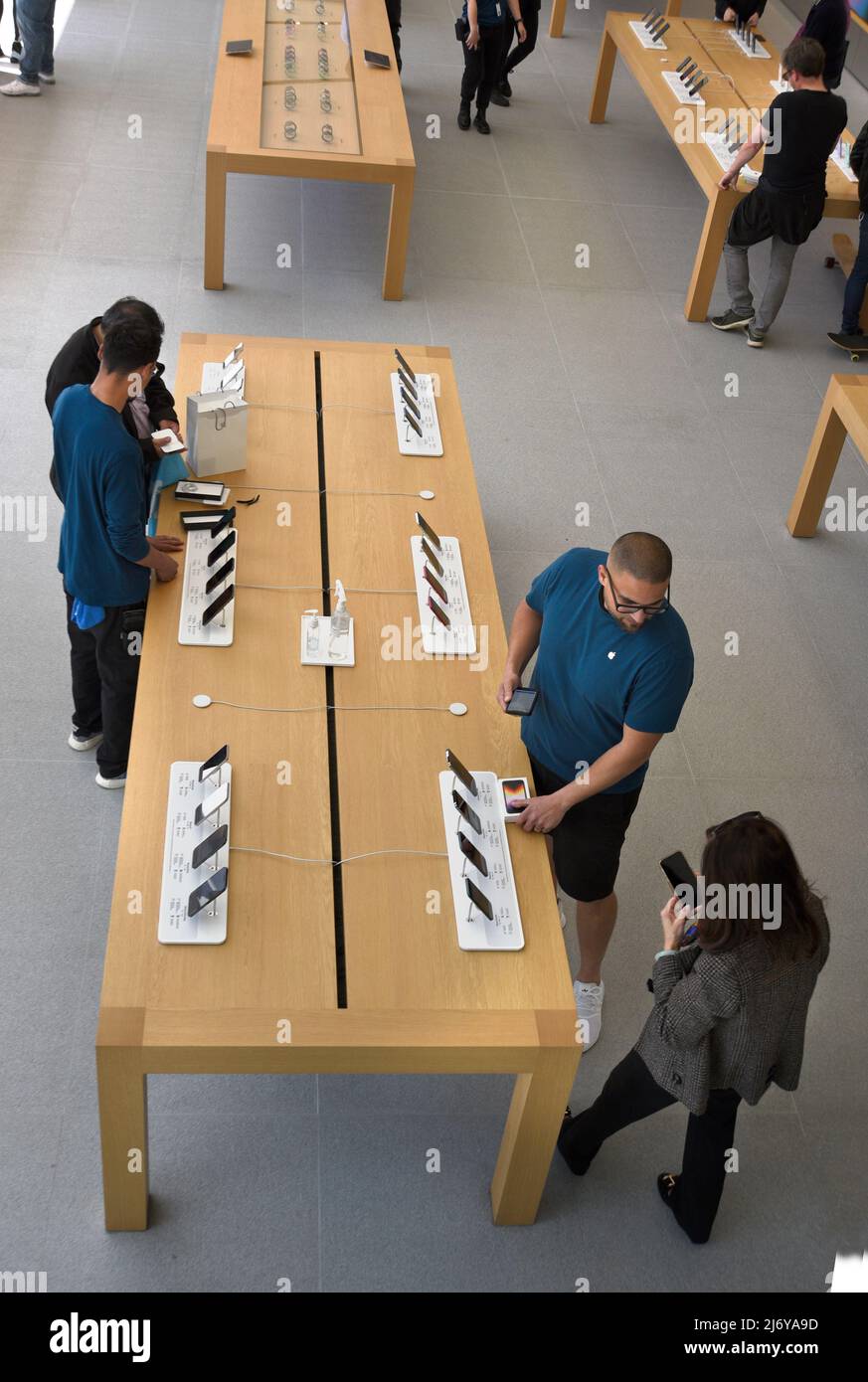 Apple store san francisco union square hi-res stock photography and ...