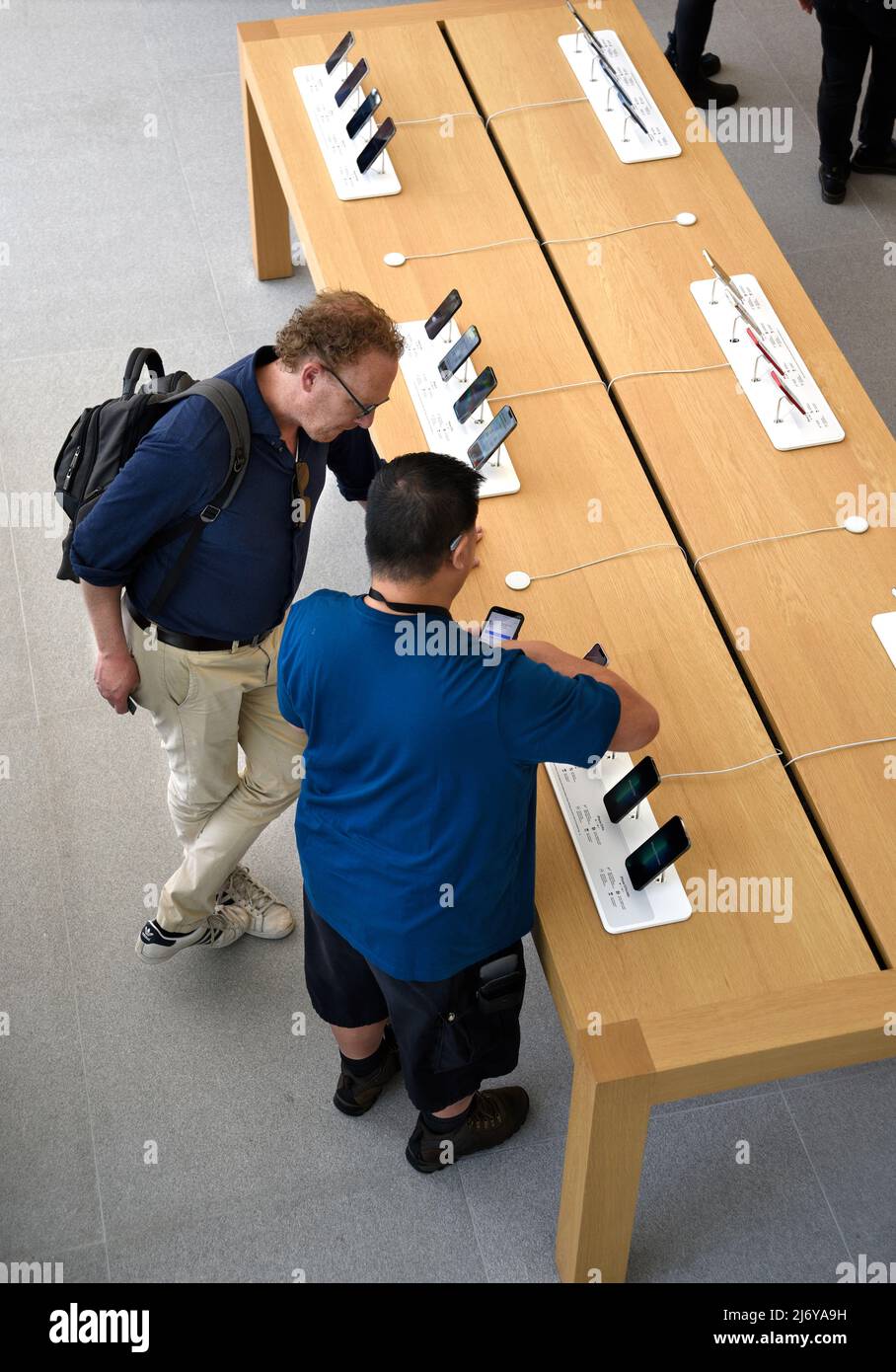 Apple store san francisco union square hi-res stock photography and ...