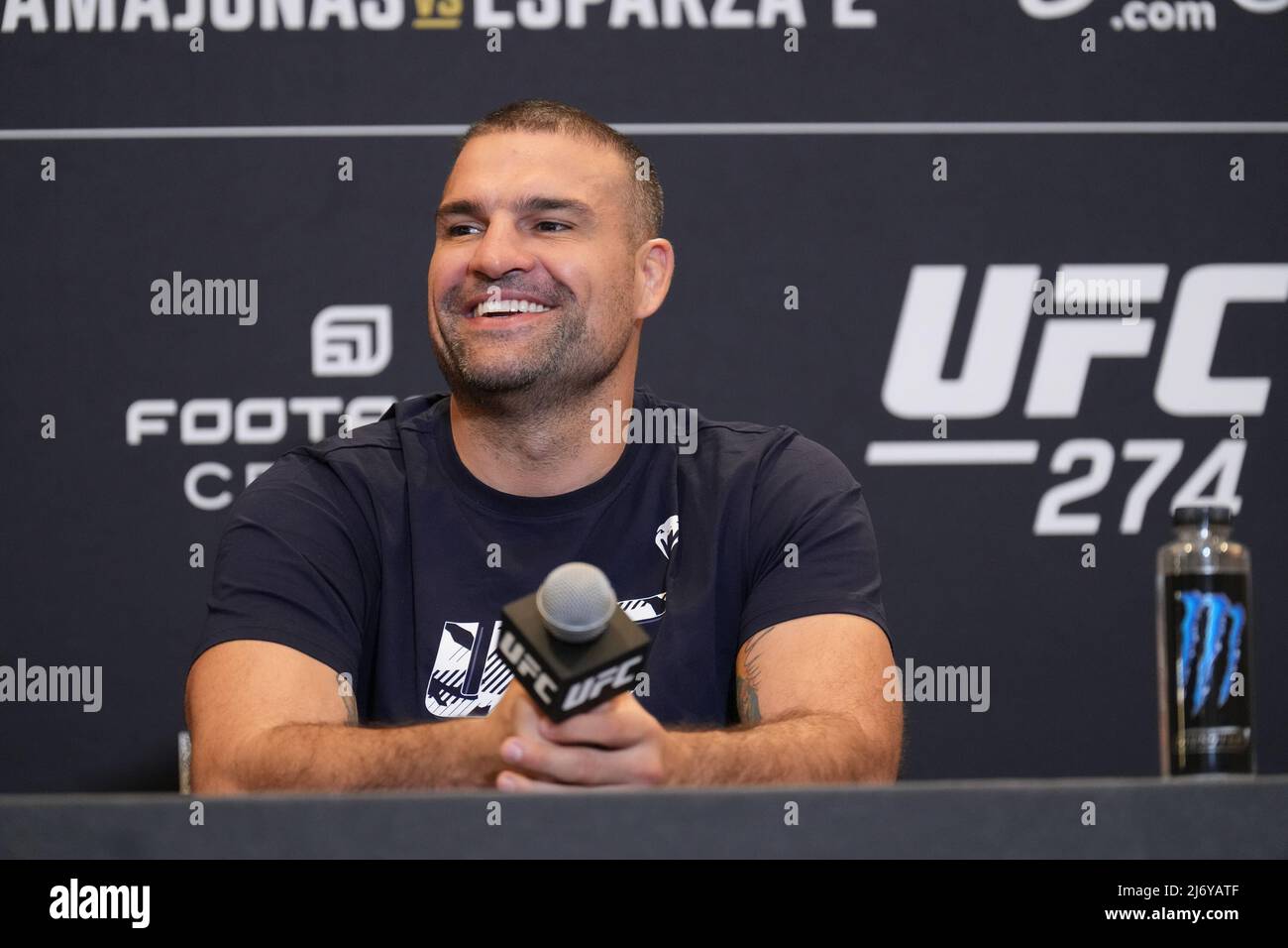 PHOENIX, AZ - MAY 4: Maurício Rua interacts with media during the UFC ...