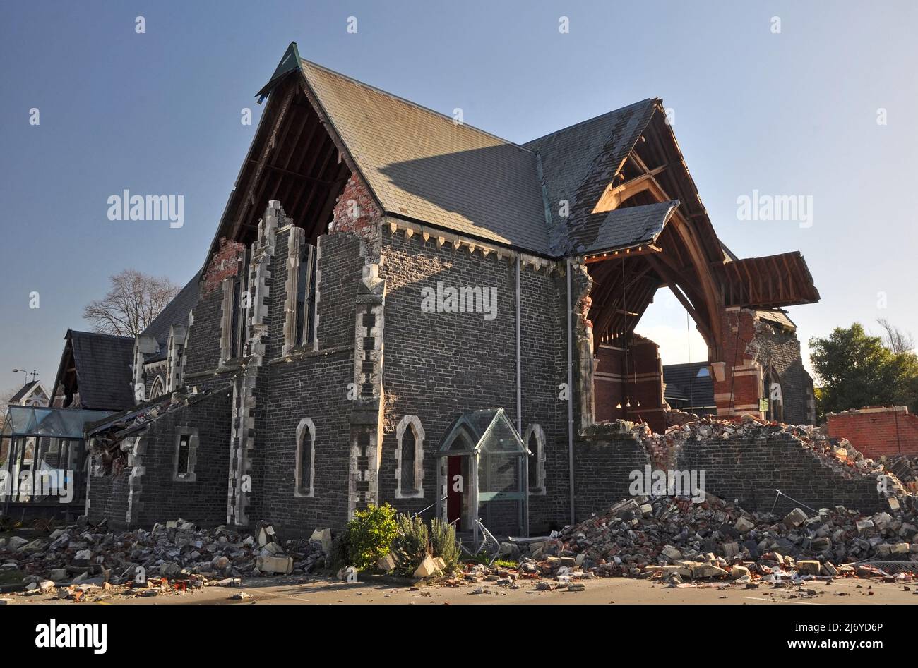 Earthquake - Historic stone church is destroyed, Christchurch, New ...