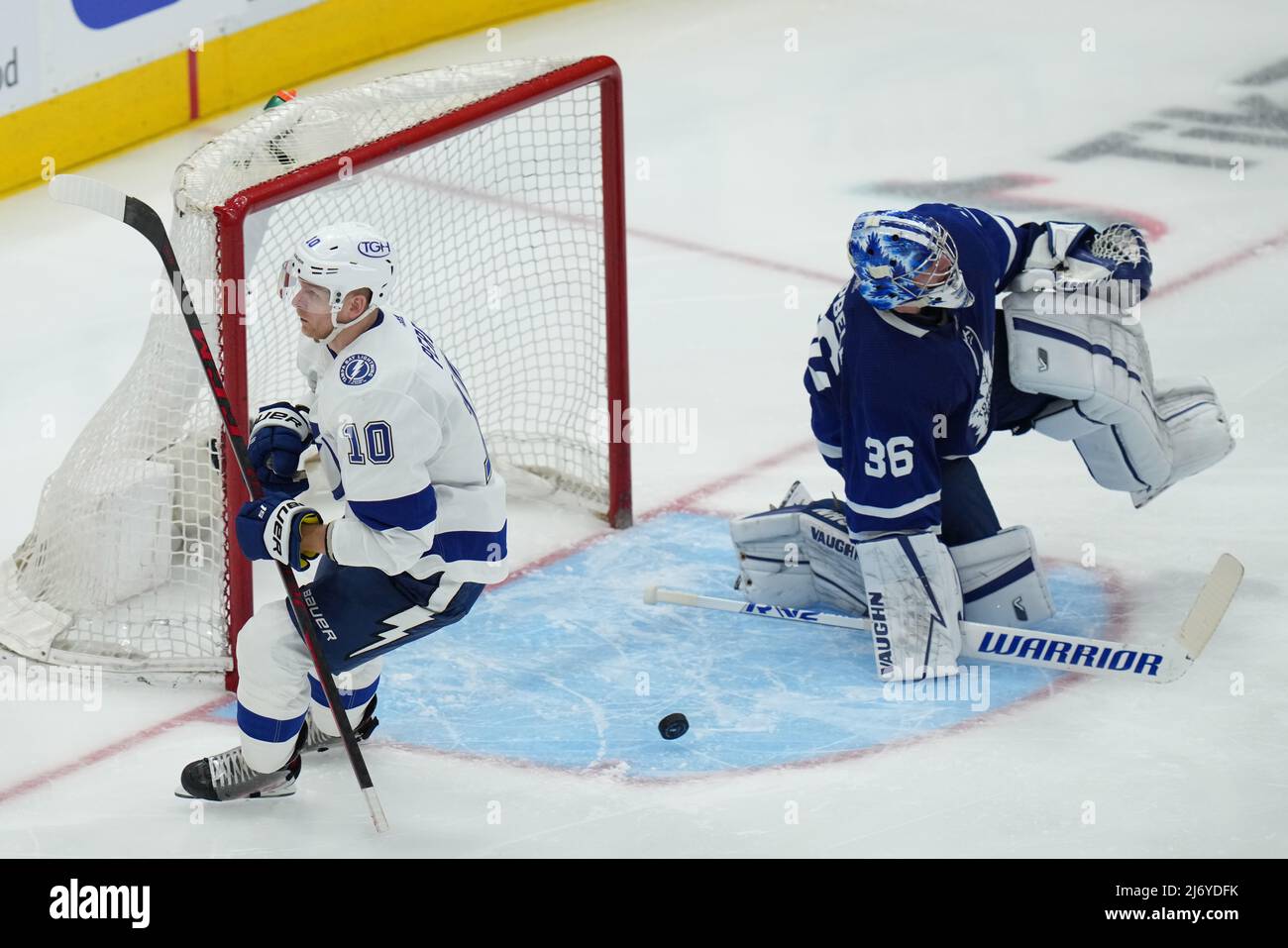 Corey perry trophy hi-res stock photography and images - Alamy