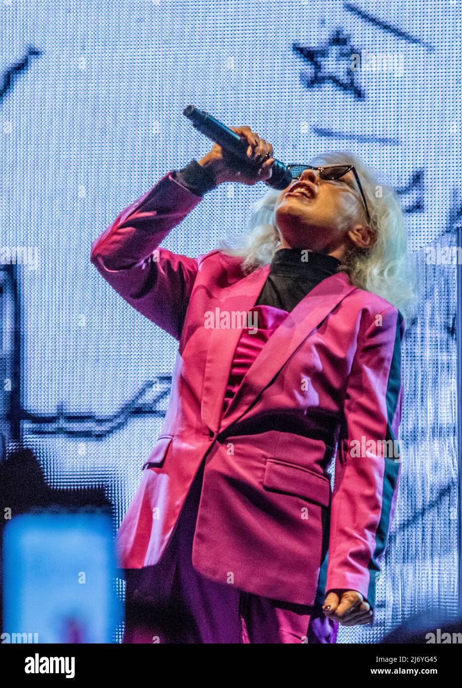 Debbie harry live hi-res stock photography and images - Alamy