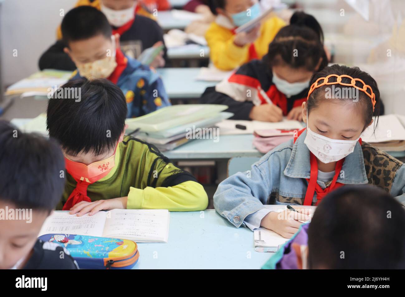 Chinese middle class hi-res stock photography and images - Alamy