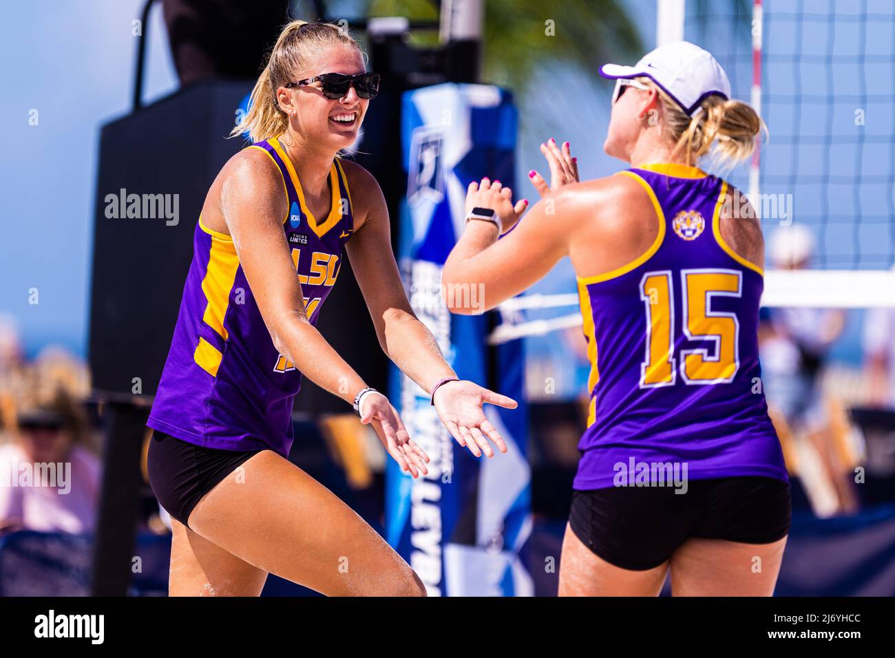 May 4, 2022, Gulf Shores, Alabama, USA: GRACE SEITS high fives her ...