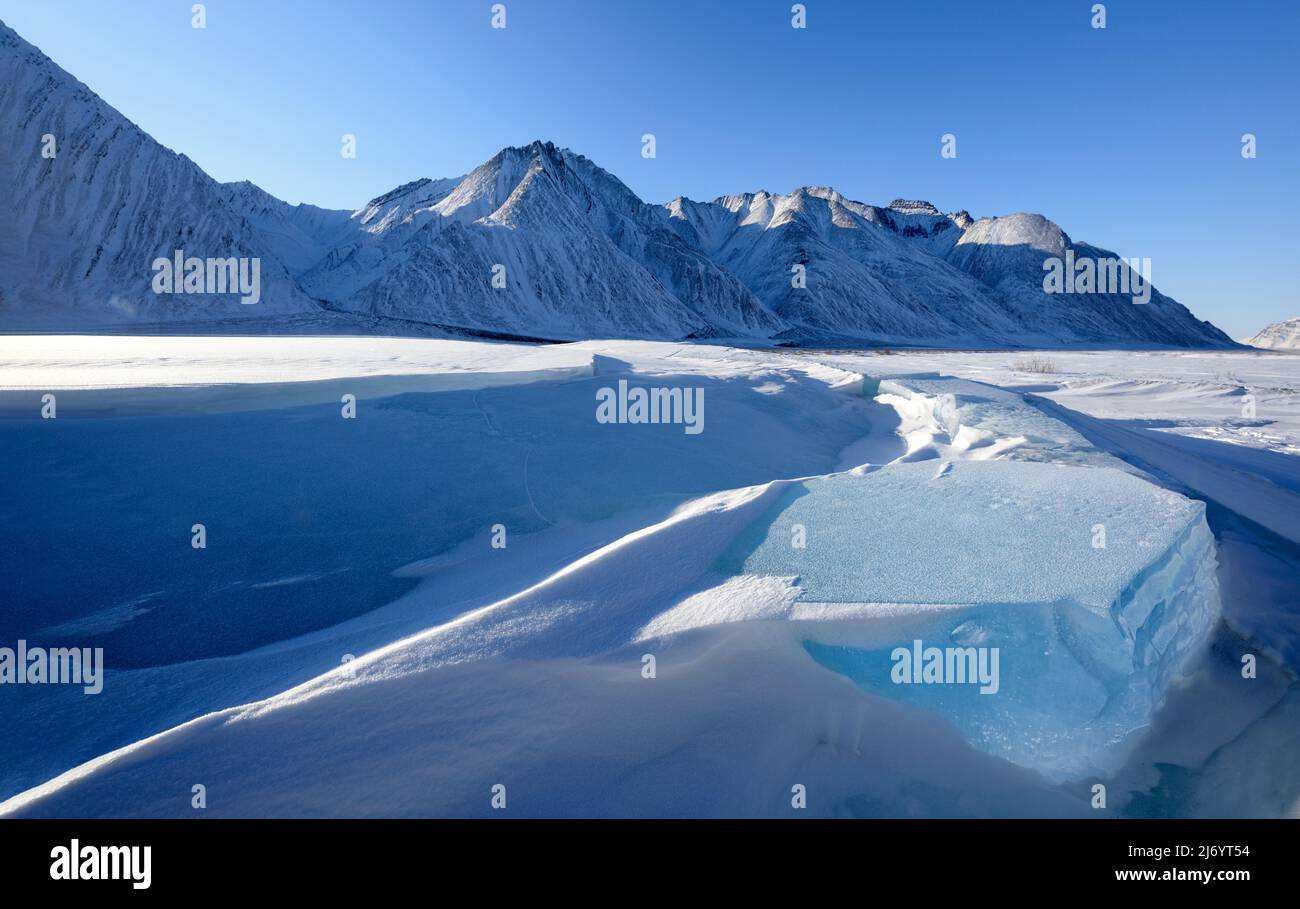 Atigun Pass, Brooks Range, Alaska Stock Photo - Alamy
