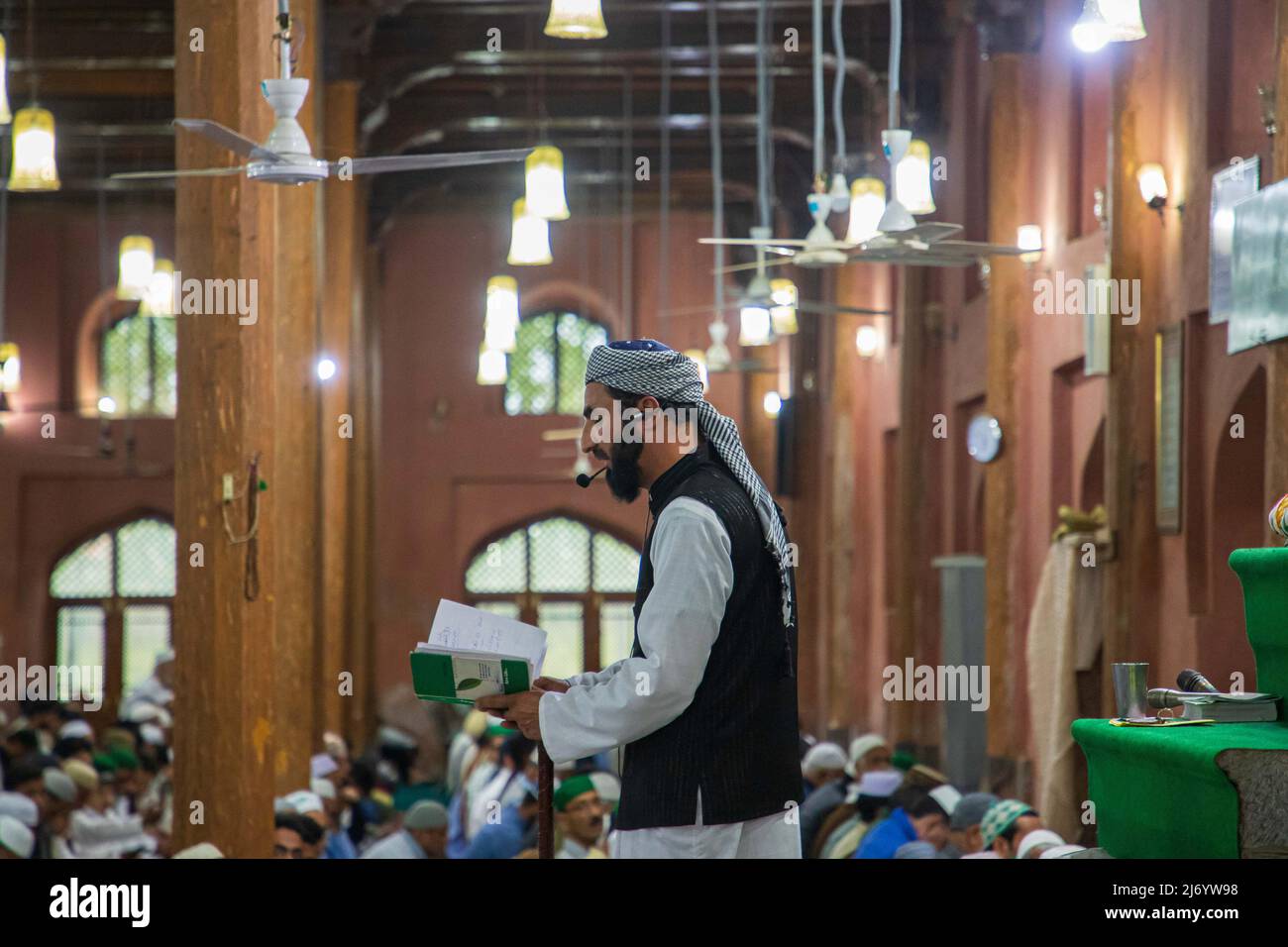 Kashmiri Muslim relic delivers a Eid-al-Fitr sermon at a local mosque ...