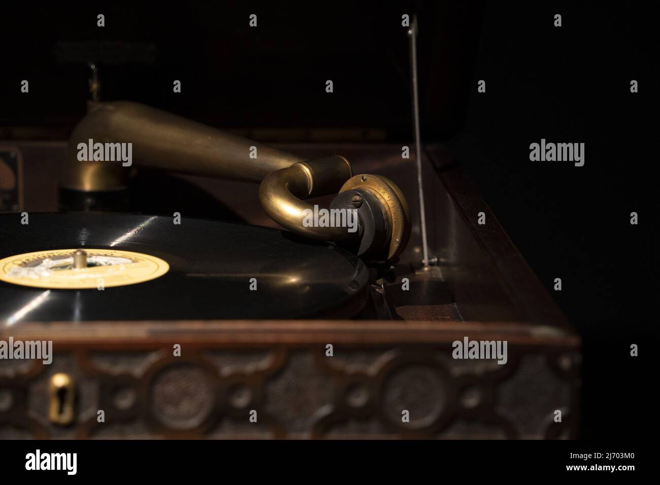 vintage old phonograph detail close up Stock Photo - Alamy