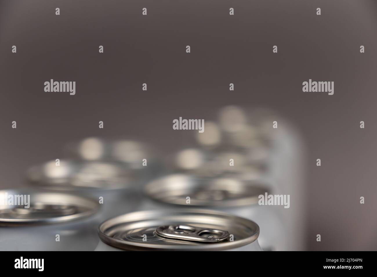 330 ml cans hi-res stock photography and images - Alamy