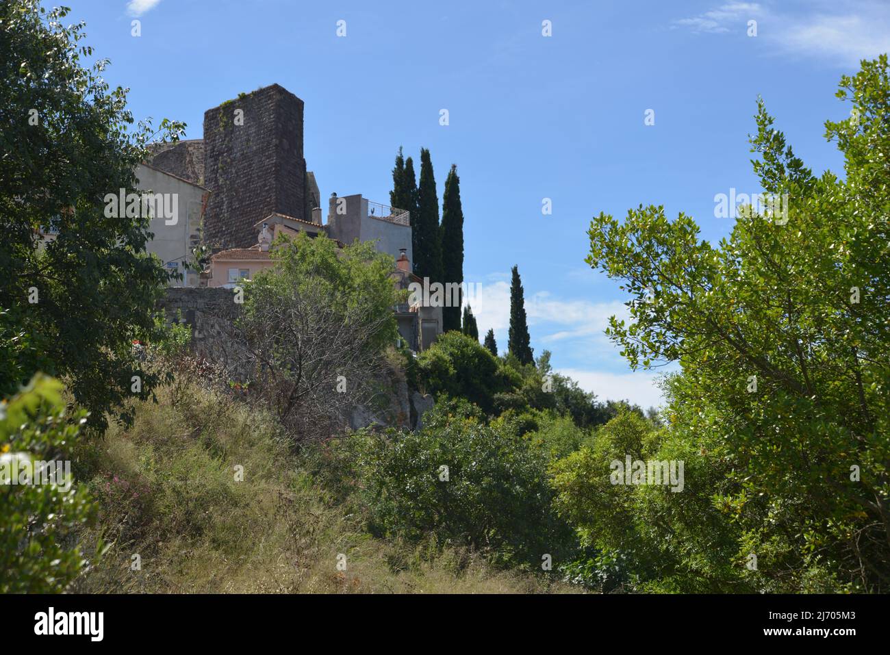 Charming little picturesque perched village of Evenos Stock Photo - Alamy