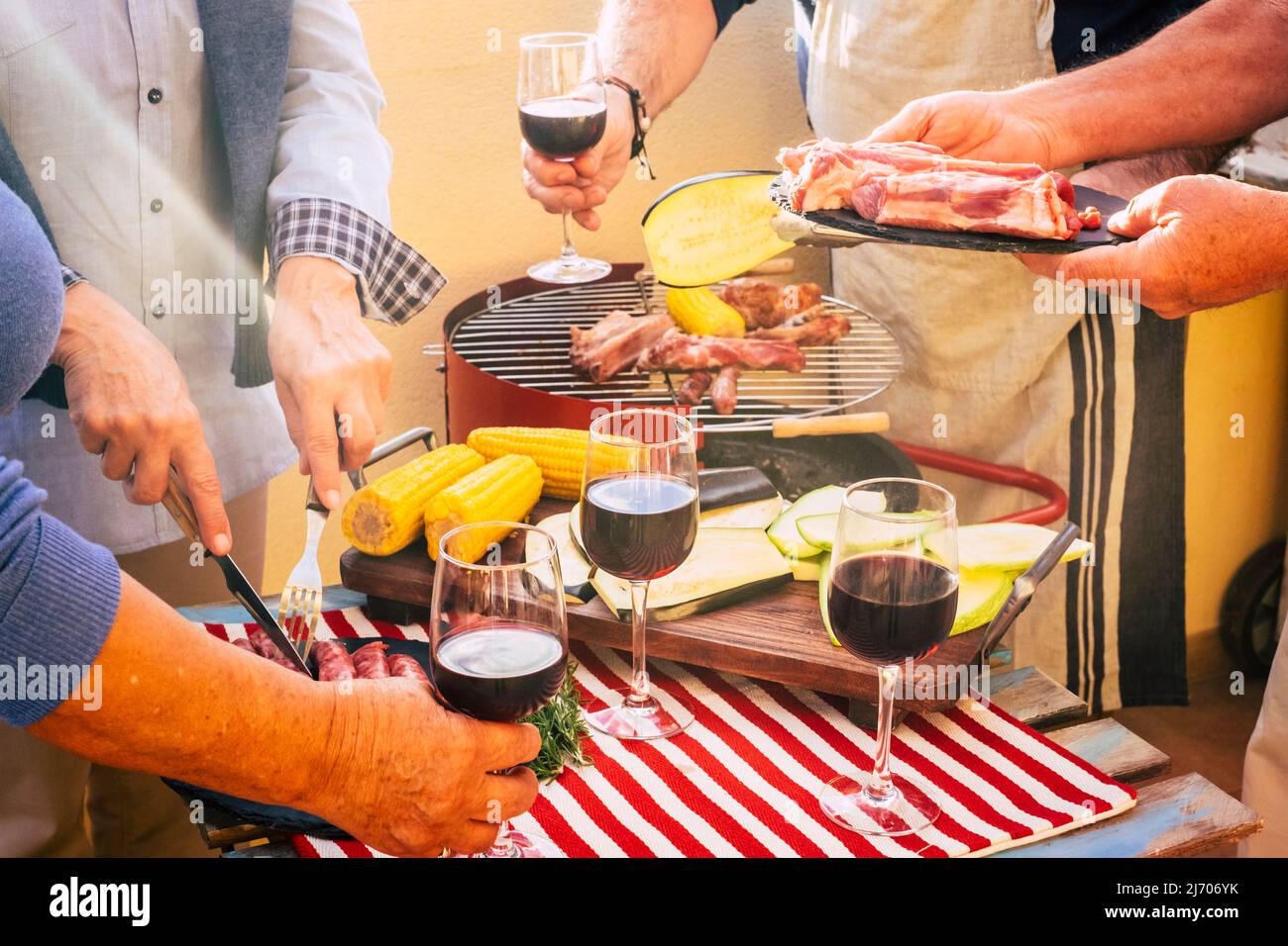 Outdoor barbeque old age people hi-res stock photography and images - Alamy