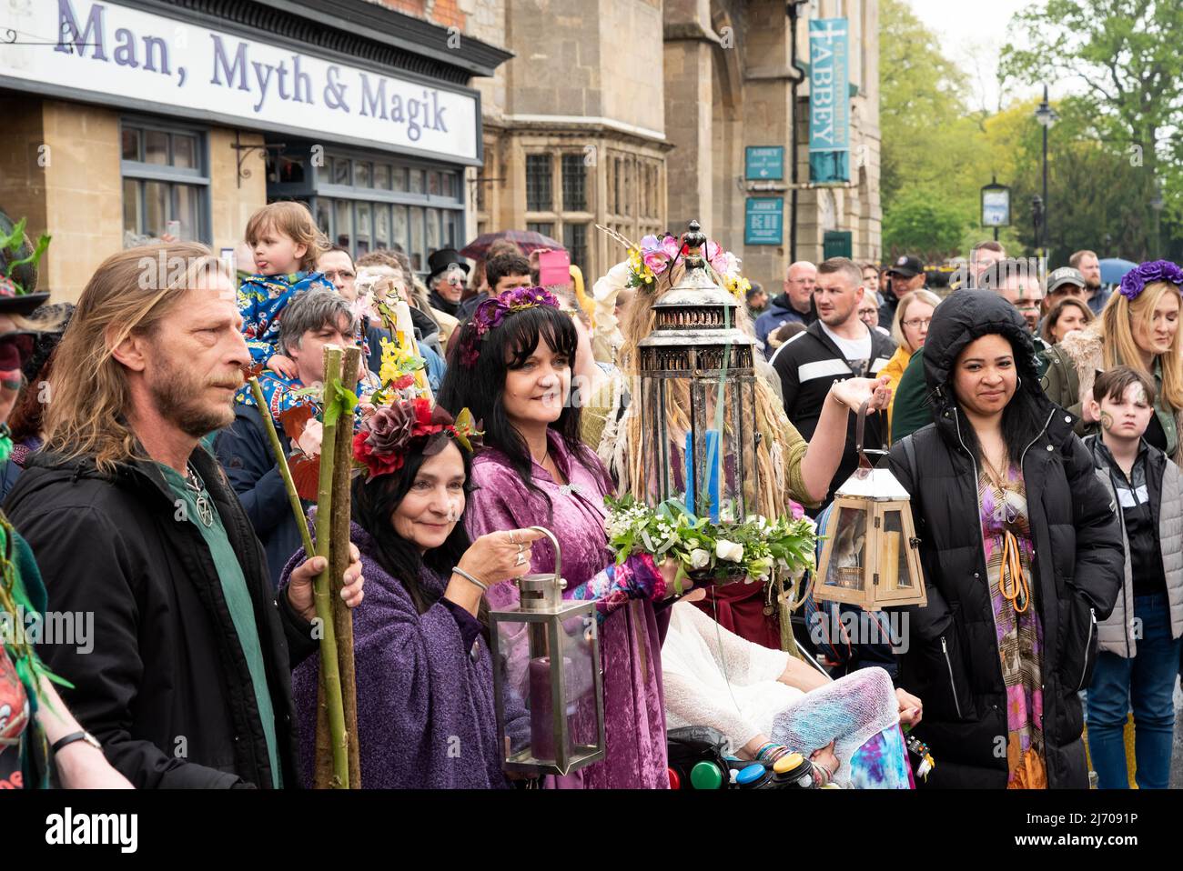 Glastonbury, Somerset, UK. 1st May 2022. Glastonbury May Day Pagan ...