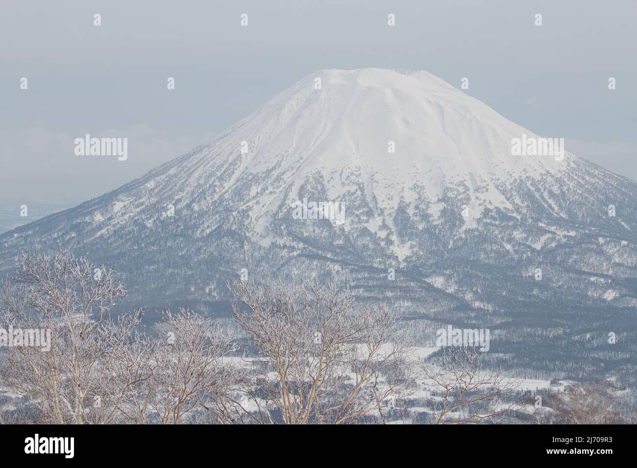 Mt yotei snow hi-res stock photography and images - Alamy