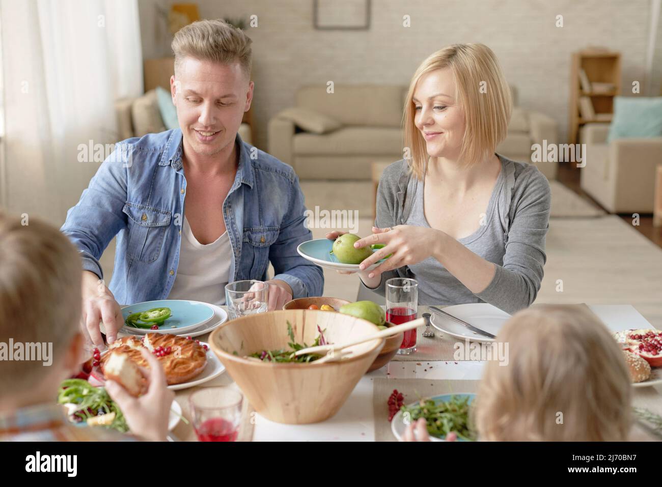 Children offering food hi-res stock photography and images - Alamy