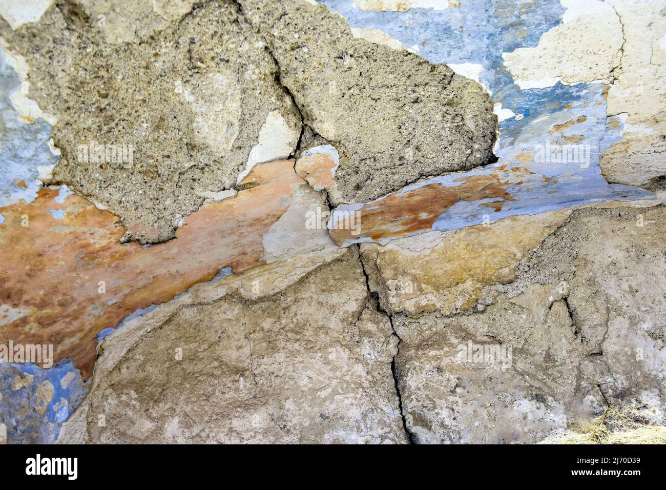 Rotting plaster texture hi-res stock photography and images - Alamy