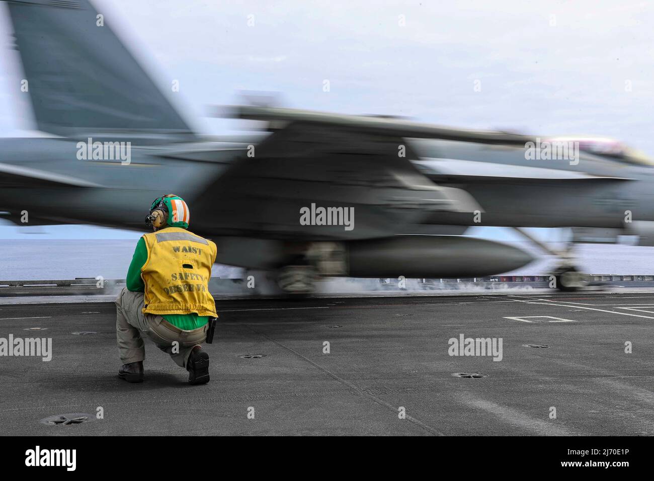 PHILIPPINE SEA (April 19, 2022) Chief Aviation Boatswain’s Mate ...