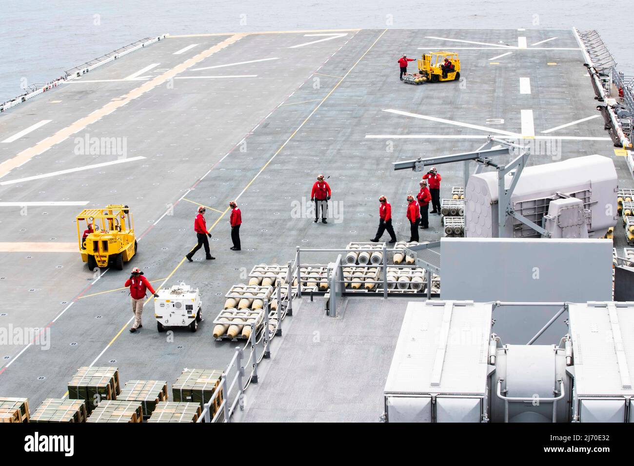 Amphibious assault carrier uss tripoli lha 7 hi-res stock photography and images - Alamy