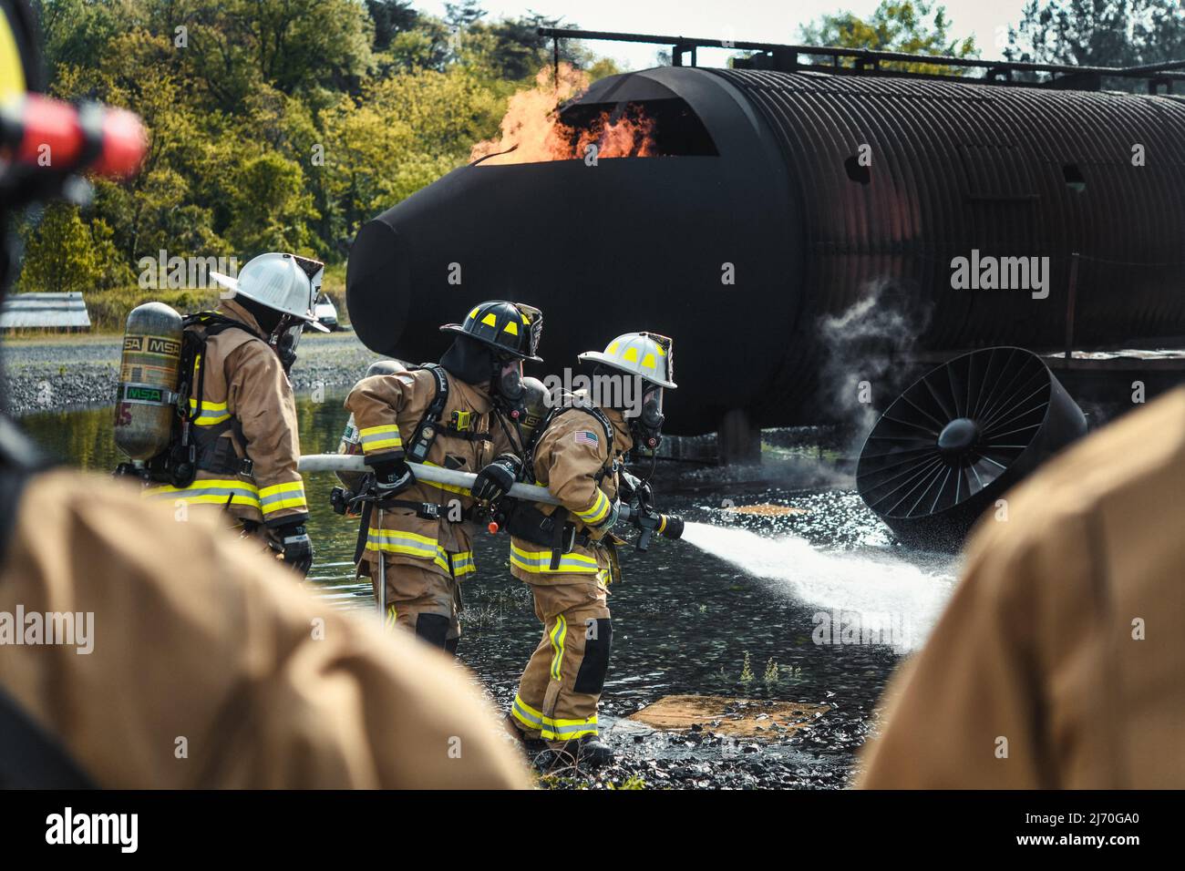 Aircraft firefighting procedures hi-res stock photography and images ...