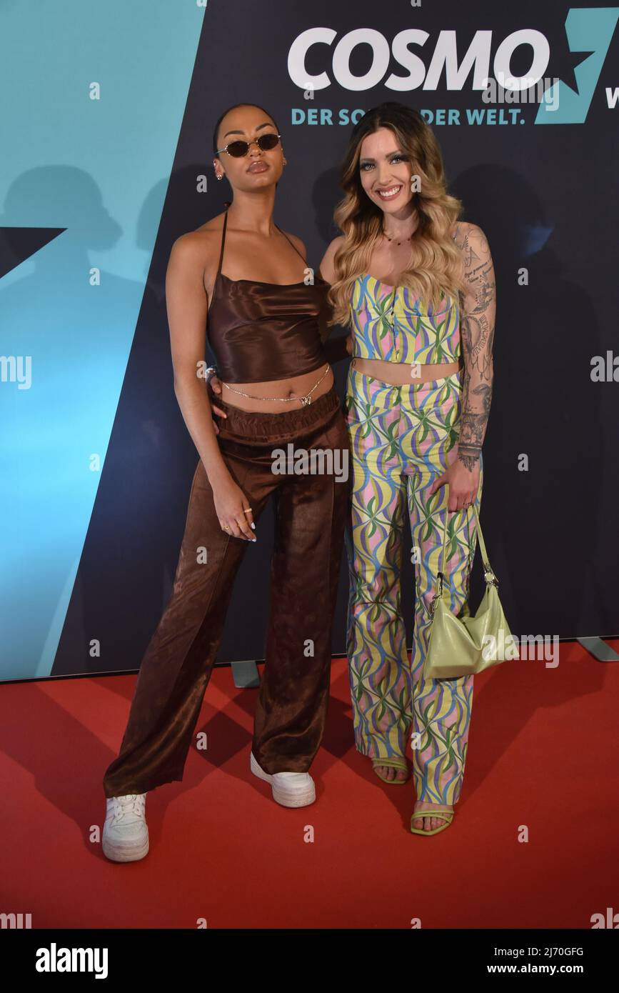 Shaggy kamp hi-res stock photography and images - Alamy