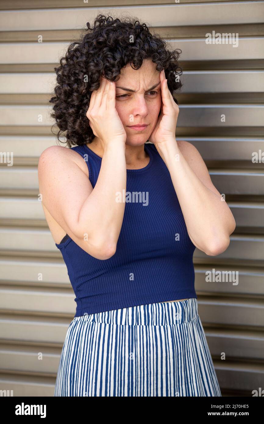 Beautiful arabic woman painful hi-res stock photography and images - Alamy