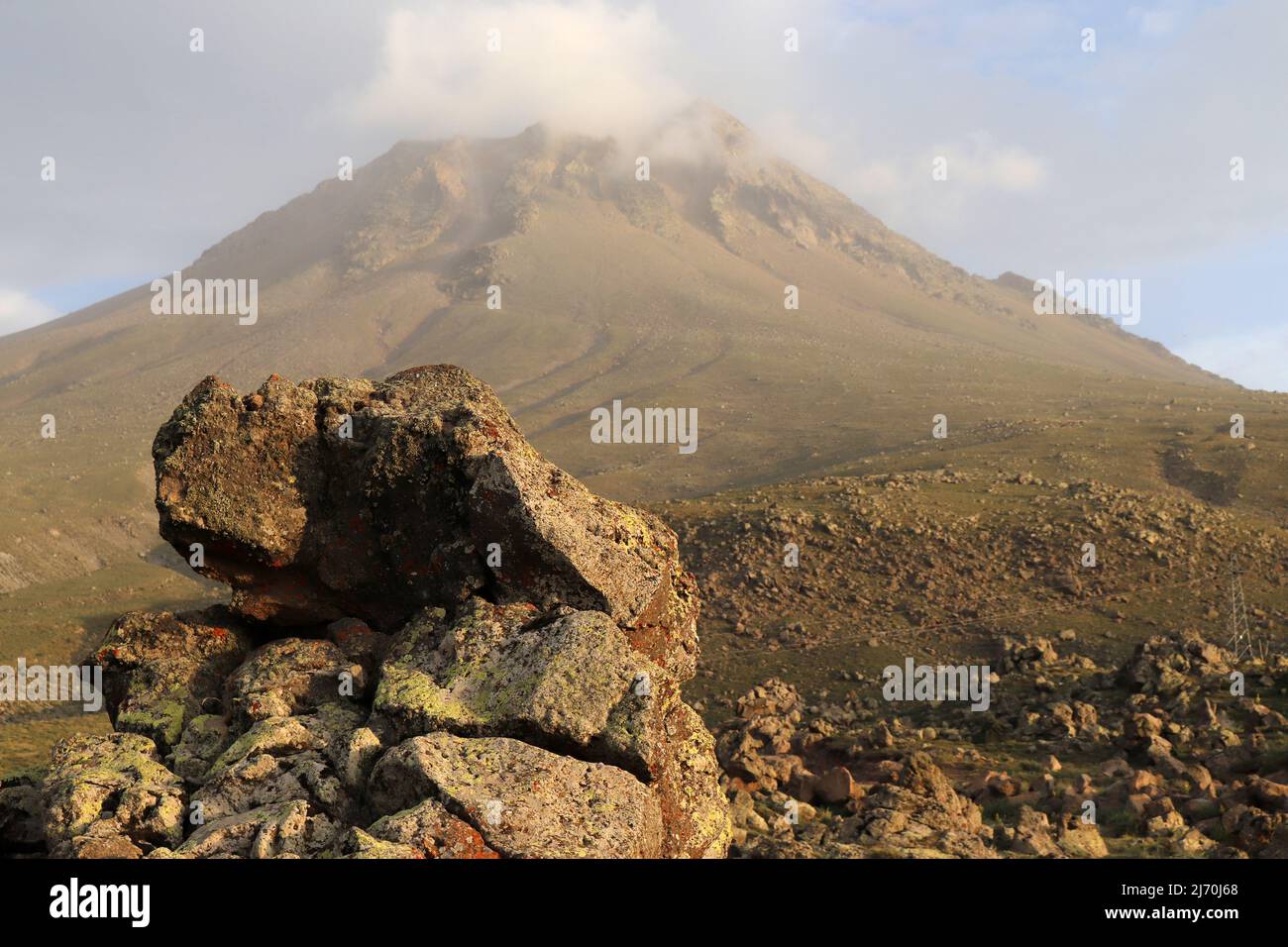 Hasan Mountain is a volcanic mountain. Turkey Stock Photo - Alamy