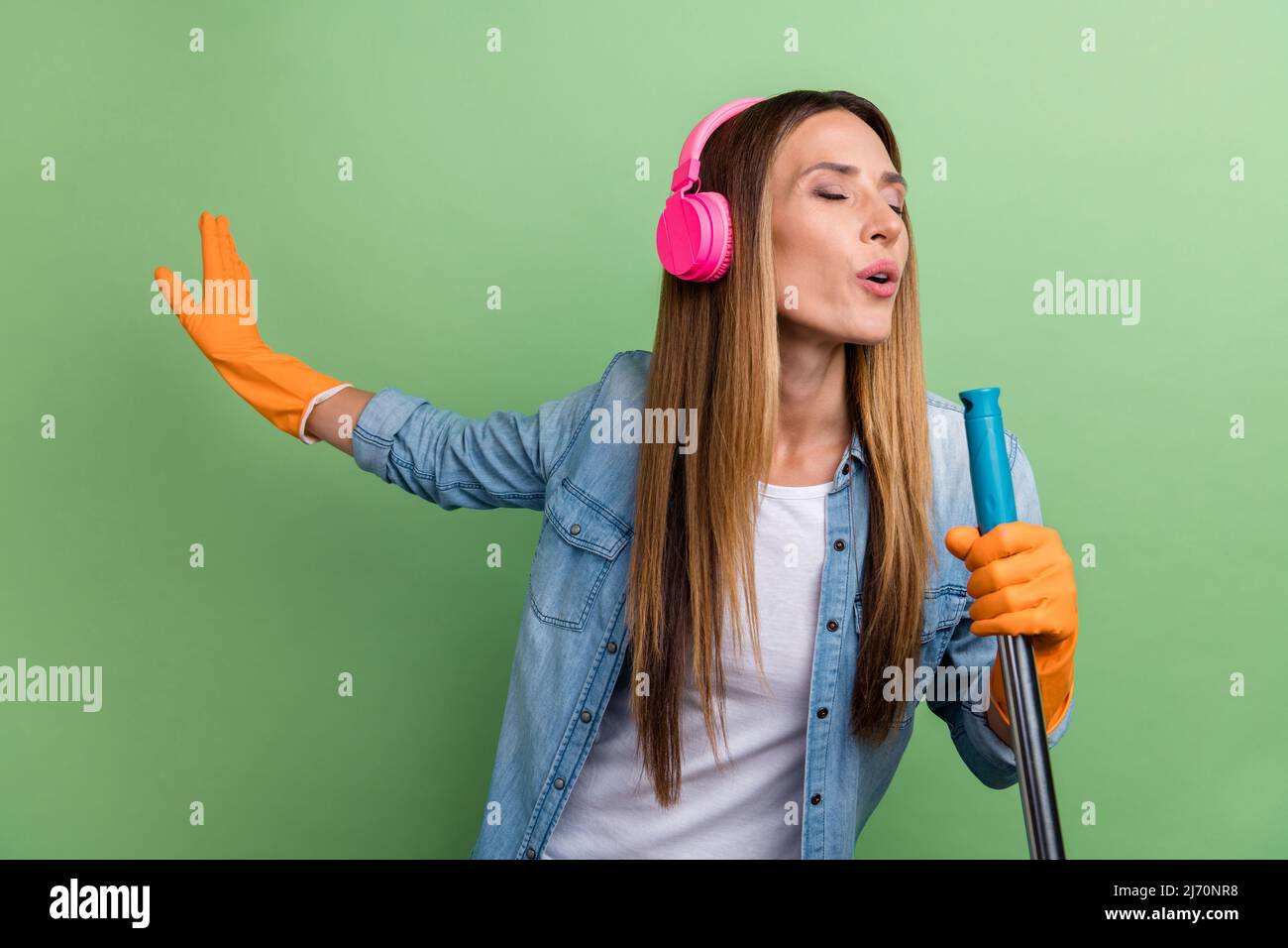 Photo of young excited woman clean flat sing mic pop voice performance ...