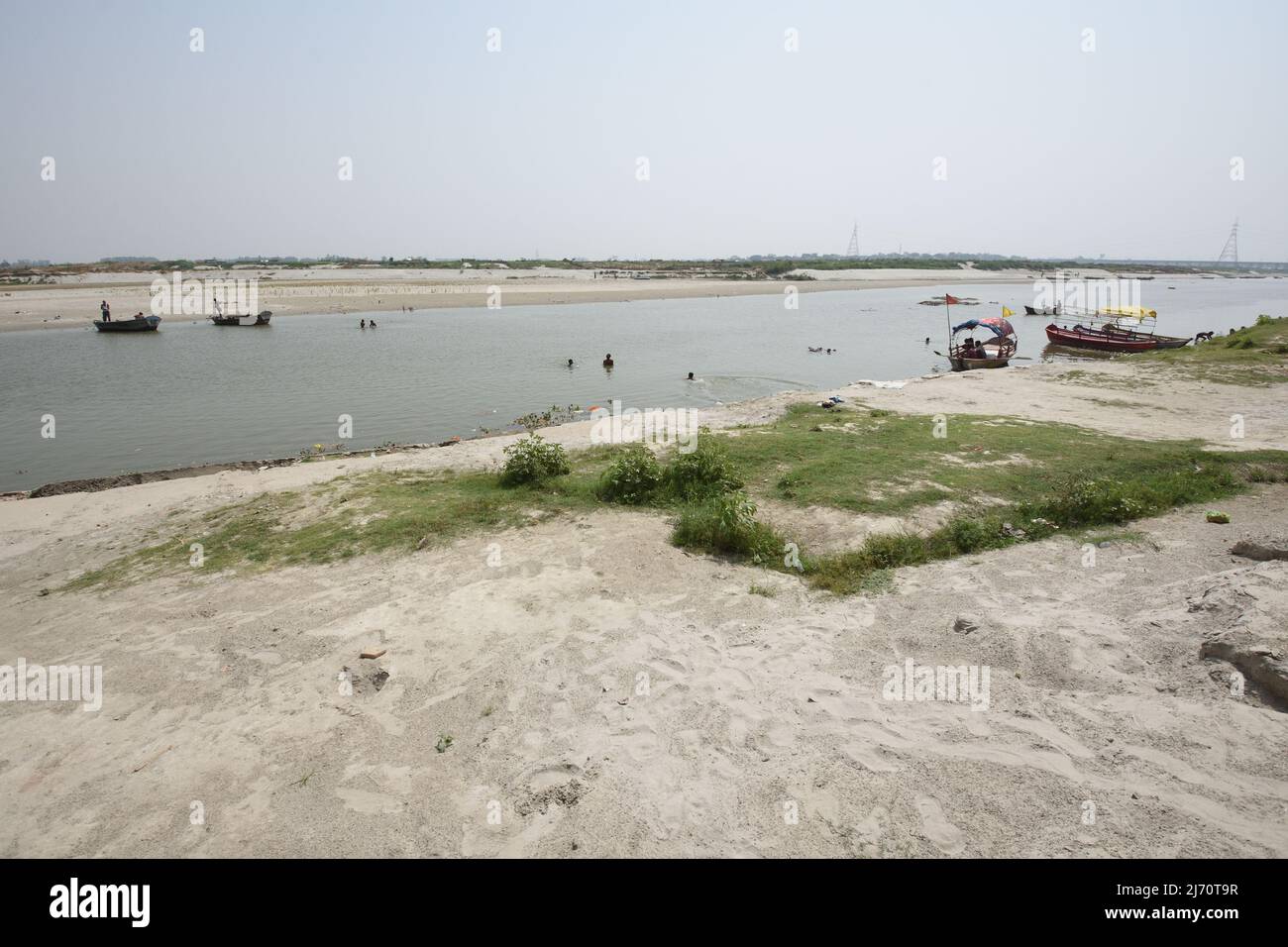 The Ganges at Guptar Ghat or Narayan Ghat. Civil Lines, Kanpur, Uttar ...