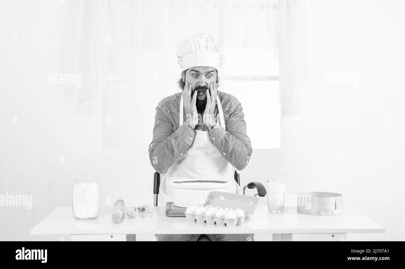 Chef food prepare in commercial kitchen Black and White Stock Photos ...