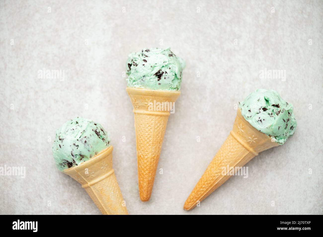 Mint choc chip cone hi-res stock photography and images - Alamy