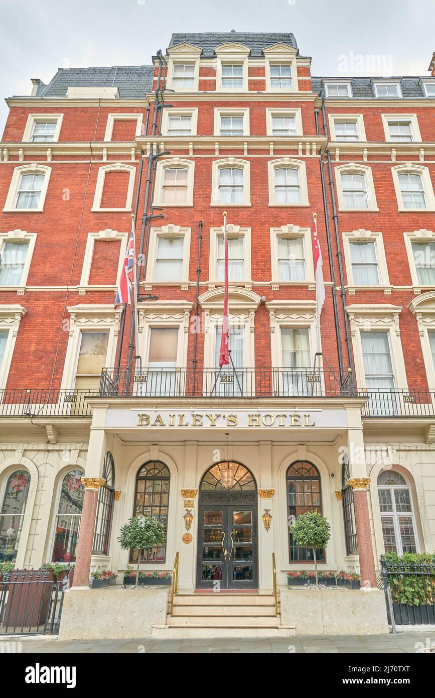 Bailey's hotel, London, England Stock Photo - Alamy