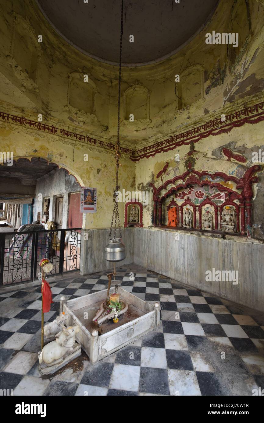 Shiva mandir interior at the Guptar Ghat or Narayan Ghat along the ...