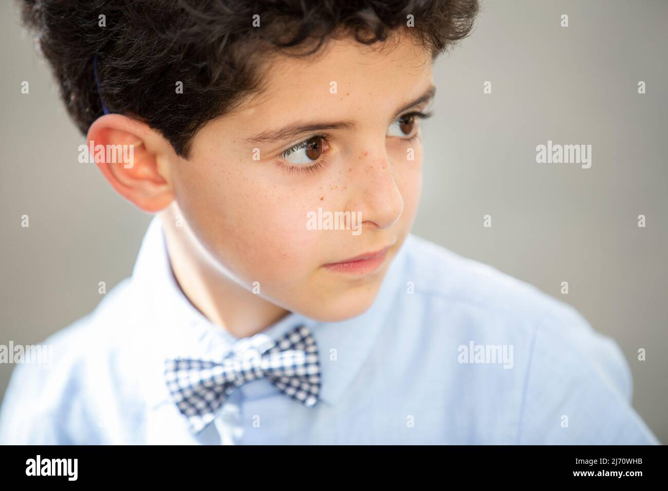 Sad middle eastern boy hi-res stock photography and images - Alamy