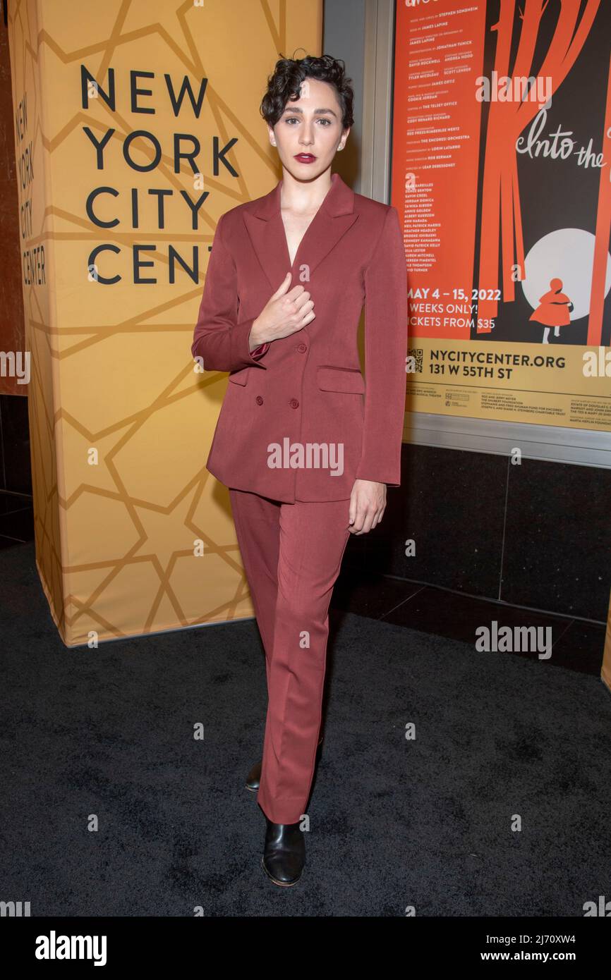 Lauren Patten attends New York City Center Spring Gala Encores! "Into ...