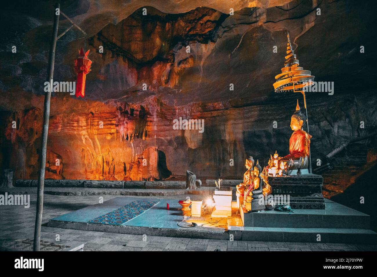 Tham Pha Nang Khoi cave in Phraeprovince, Thailand Stock Photo - Alamy