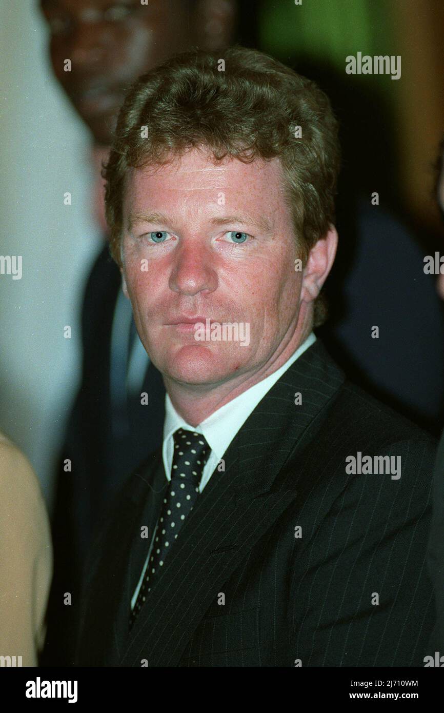 Jim davidson hi-res stock photography and images - Alamy