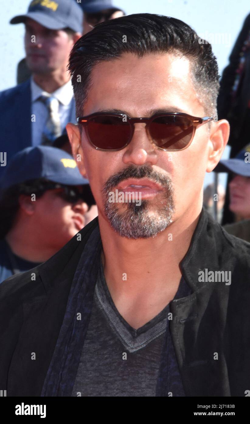 Jay Hernandez Wife 2022