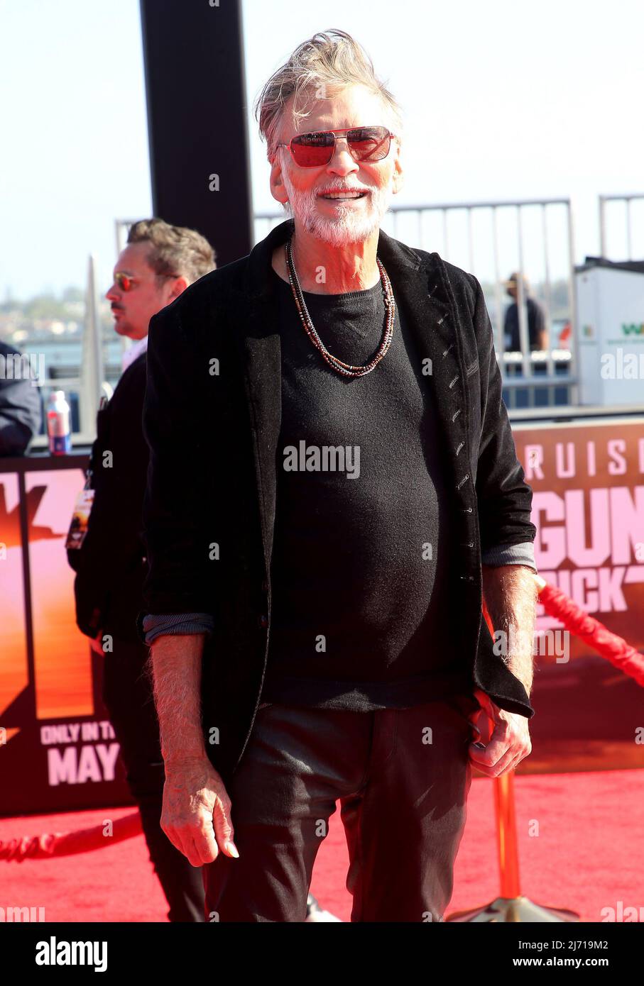 Kenny loggins top gun hi-res stock photography and images - Alamy