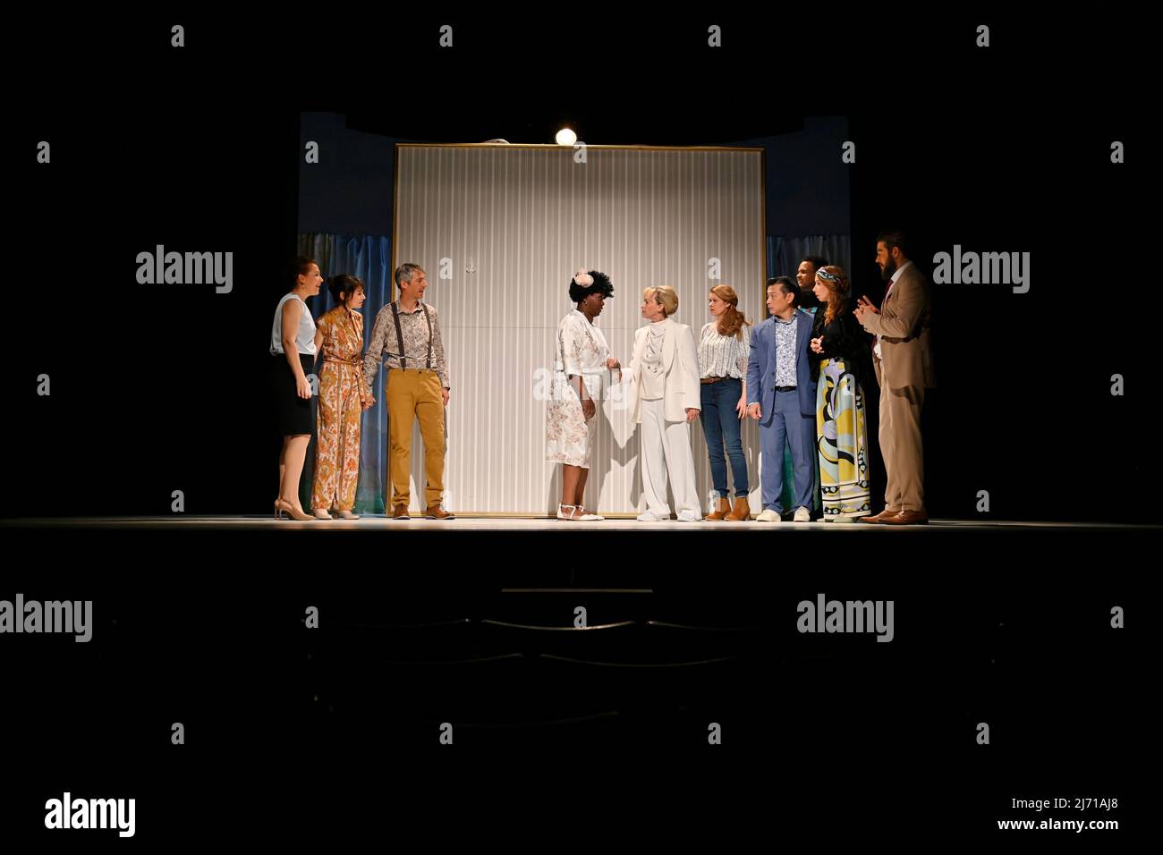 Ruth Macke, Lisa Julie Rauen, Gregor von Holdt, Robin Lyn Gooch ...