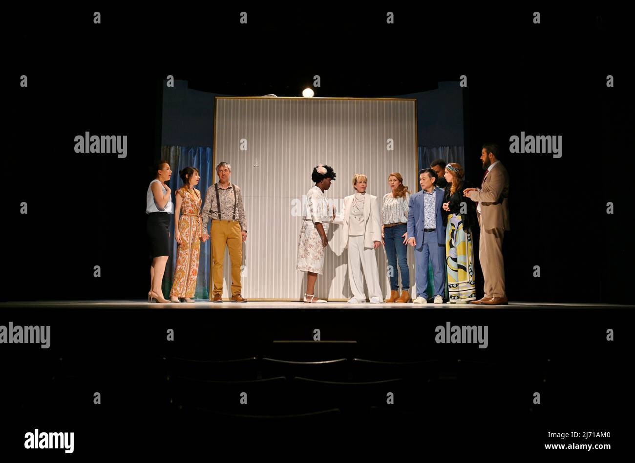 Ruth Macke, Lisa Julie Rauen, Gregor von Holdt, Robin Lyn Gooch ...