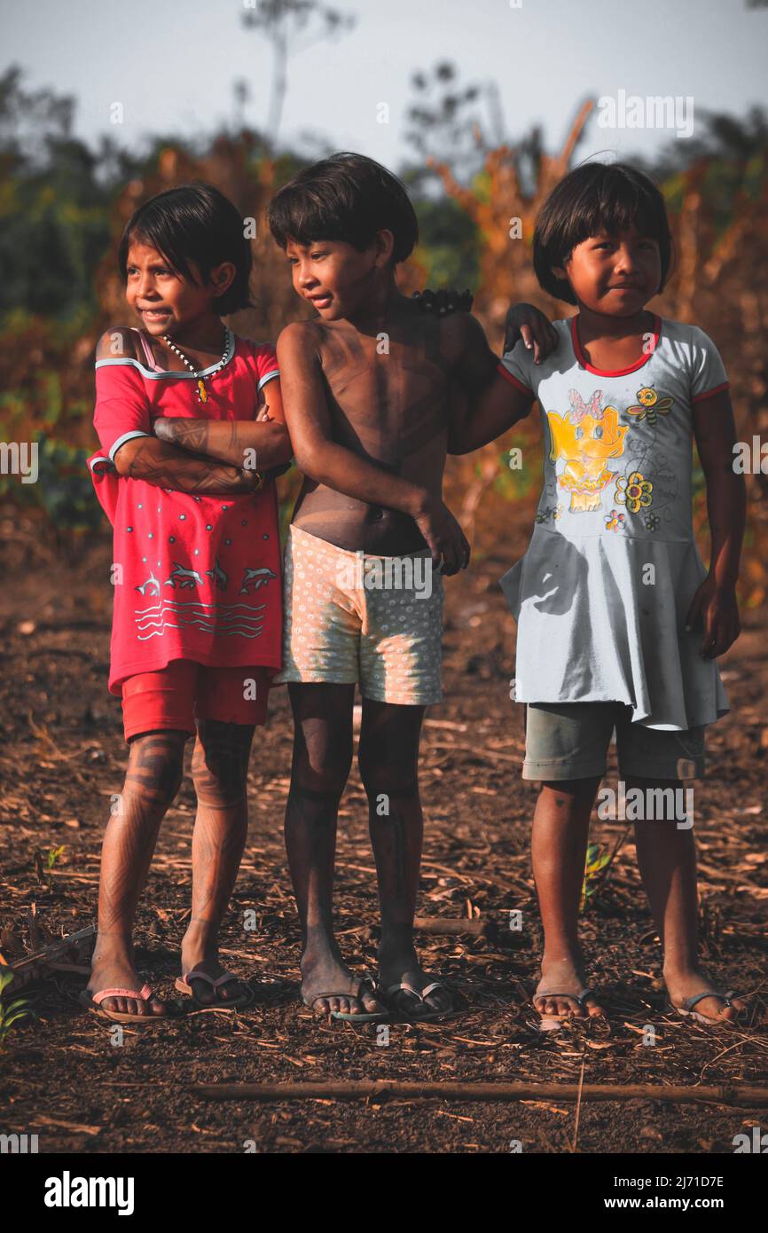 Yawalapiti Tribe Children