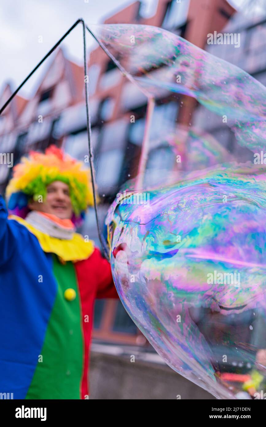 Children making huge soap hi-res stock photography and images - Alamy