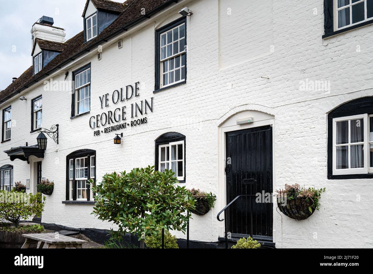 Ye Olde George Inn, a 15th century coaching inn, East Meon, Hampshire ...