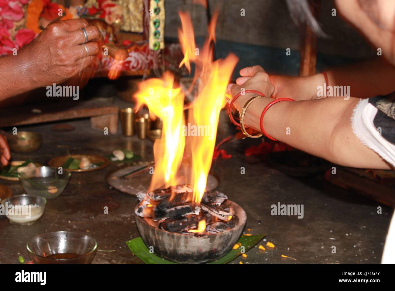People performing Havan, Odisha, India Stock Photo - Alamy