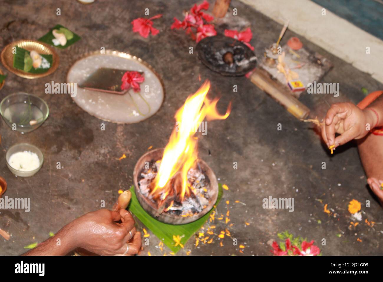 People performing Havan, Odisha, India Stock Photo - Alamy
