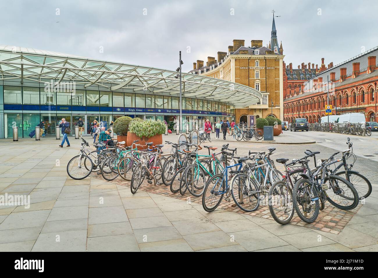 Bicycles parked outside King's Cross rail station, London, England ...