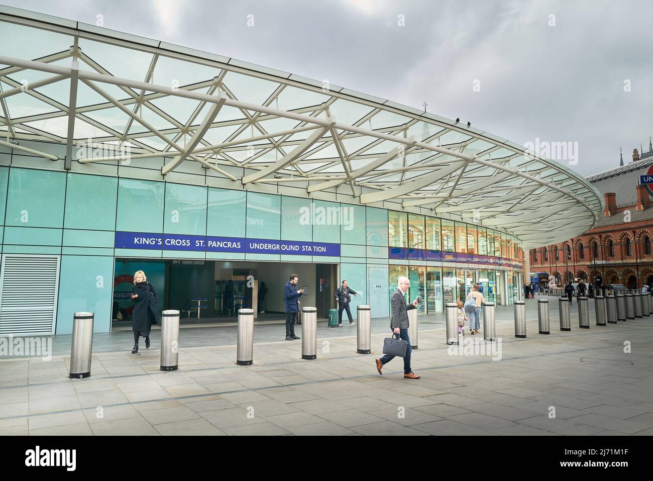 King's Cross rail station, London, England Stock Photo - Alamy