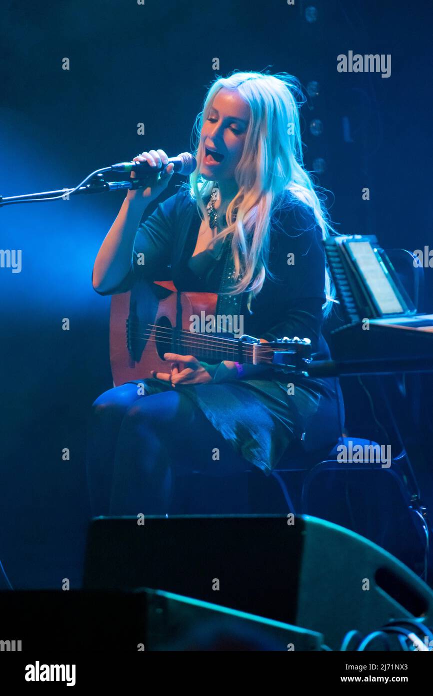 Heidi Talbot Irish folk singer and songwriter playing at the Shetland ...